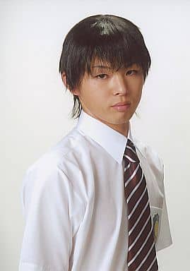 Official photo (male) / actor Ryosuke Kato (Kisarazu Jun) / Bust-up / Costume uniform ...