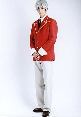 Official photo (male) / actor Hikaru Okada (Shichijo Omi) / Whole Body ...