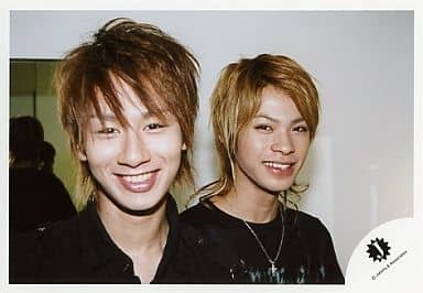 KAT TUN / Yuichi Nakamaru / Tatsuya Ueda / Horizontal, Bust-up, Shirt ...