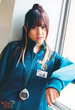 Mukuchi (Mika Komori) / by the window / left arm in the window / camera ...