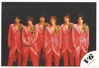 Official photo (Johnnys) / idol / V6 V6 / Gather (6 people) / Horizontal, Knee-High, Pink ...