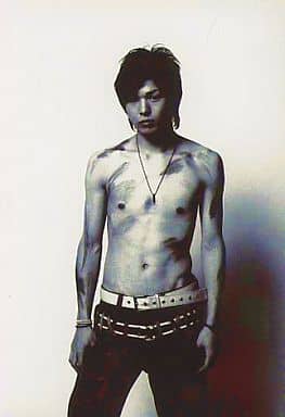 Official photo (male) / actor Ryosuke Kato / Kisarazu Suke / Kneecap / Shirtless / Musical 「 THE ...