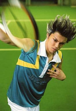 Official photo (male) / actor Ryotaro Shimizu (Akutsu Jin) / Upper body ...