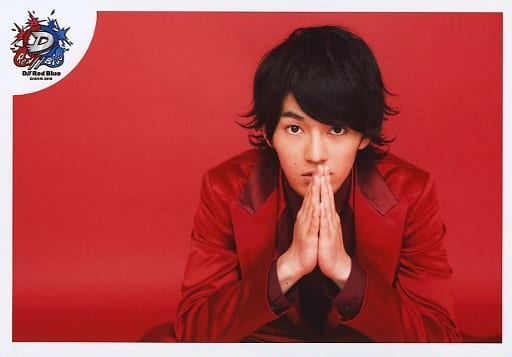 DISH// / Yabe (Masaki) / horizontal, upper body, sitting, red costume ...