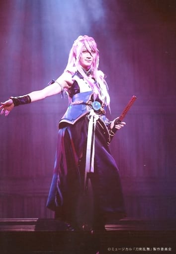 Motohiro Ota (Muramasa Chiko) / Live Photo / Whole Body / Right ...