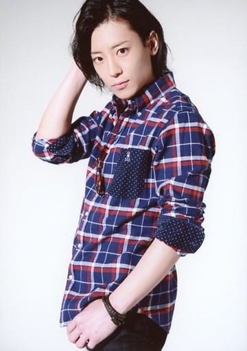 Official photo (male) / actor Marume Seijin / Upper Body / Costume Blue ...