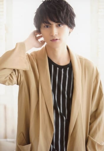 Official photo (male) / actor Hisanori Sato / Upper Body / Costume ...