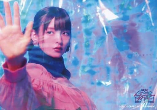 Official photo (female) / voice actor Sumire Uesaka / Horizontal, Bust ...