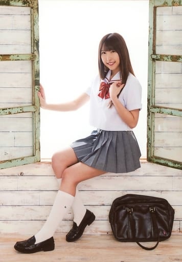 Hinata Nanako / Whole Body / White Sailor Suit / Window Frame Seat ...