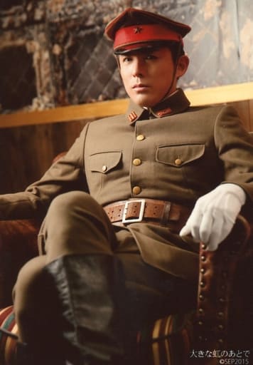 Official photo (male) / actor Moriyama Eiji / Knee-high, Gray Costume, Hat, Sitting, Facing Left ...