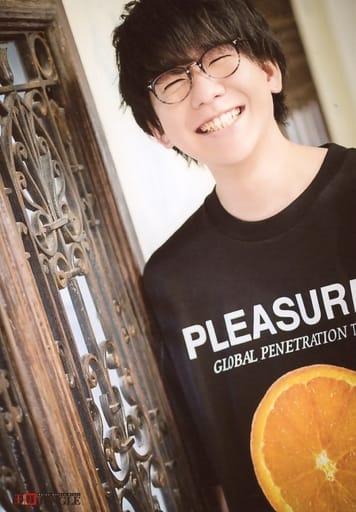 Official photo (male) / Voice actor Natsuki Hanae / Upper Body ...