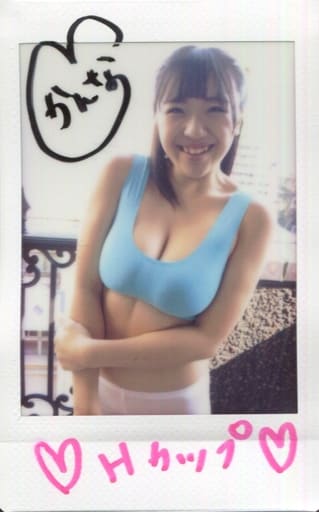 Official photo (female) / Gravure idol Kanna Araki / 「 H Cup 」 with autograph and message, upper ...
