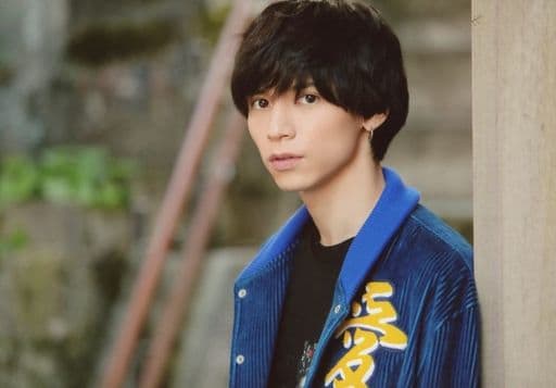 Ryo Kitamura / Landscape / Bust up / Blue costume / Body left / 「 Ryo ...