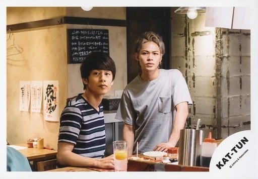KAT-TUN / Tatsuya Ueda / Yuichi Nakamaru / Horizontal / Upper body ...