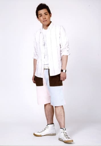 Official photo (Male) / Actor / * pnish * * pnish * / Moriyama Eiji / whole body / costume white ...