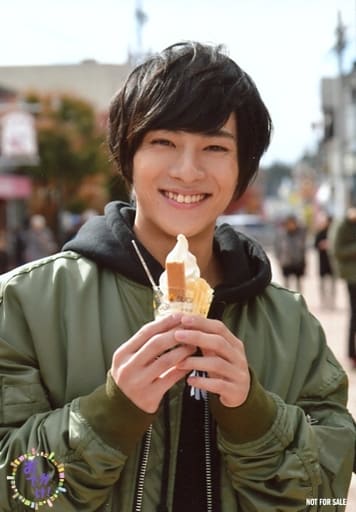 Official photo (male) / actor Takashi Nagata / Upper Body / Costume ...