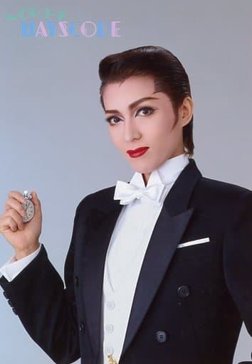 Official photo (female) / Takarazuka Revue (star group) / actress Takarazuka Revetment ...