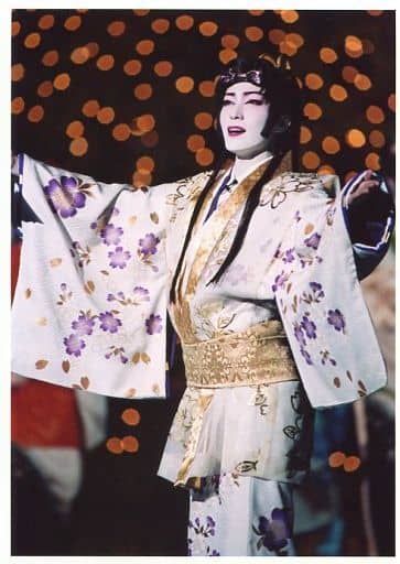 Takarazuka Revue (Hoshigumi) / Kei Aran / Live Photo, Knee-high ...