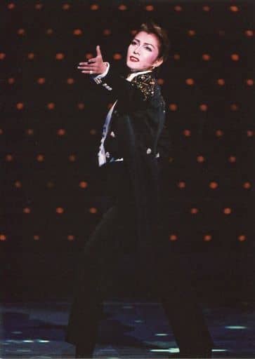 Official photo (female) / Takarazuka Revue (star group) / actress ...