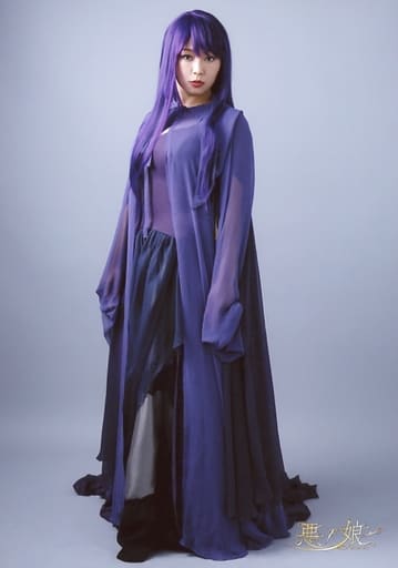 Official photo (female) / actress Aina Hashimoto (El Luca) / Whole Body ...