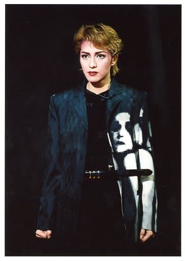 Official photo (female) / Takarazuka Revue (Yuki-gumi) / actress ...