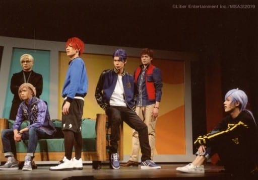 Official photo (male) / actor Gathering (6 persons) / Live Photo / Horizontal Type / Whole Body ...