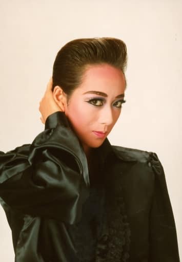 Official photo (female) / Takarazuka Revue (moon group) / actress Takarazuka Revue (Moon Group ...