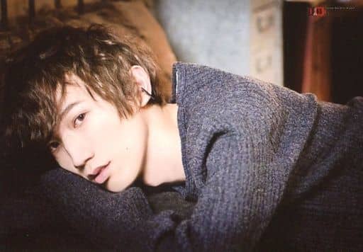 Official photo (male) / actor Daisuke Hirose / Horizontal, Upper body ...