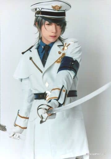 Official photo (male) / actor Tomosaki Sato (Minazuki Namida) / Above ...