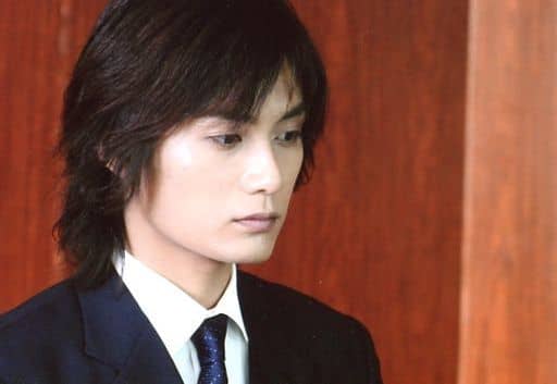 Official photo (male) / actor Kazuki Kato (Shunsuke) / Yokogata / Bust ...