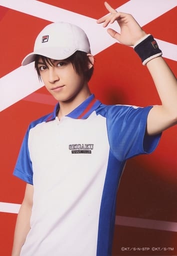 Nichika Akutsu (Ryoma Echizen) / upper body / background red ...