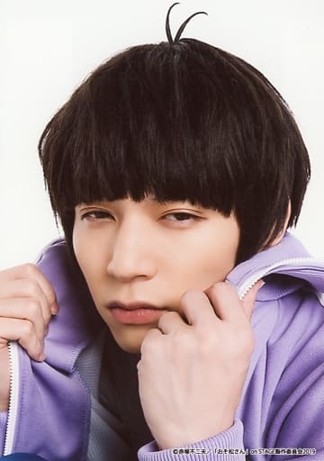 Ryo Kitamura (Hitotsumatsu) / Bust Up / Both Hands Clothes / Character ...