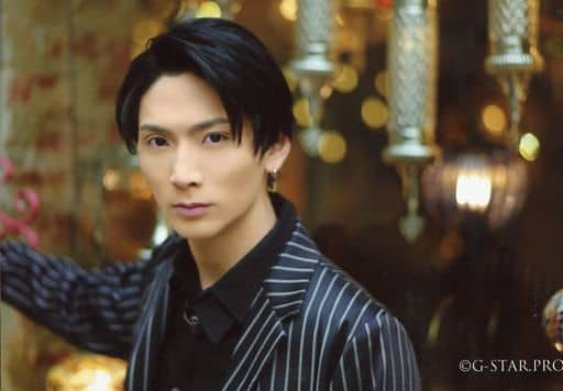 Official photo (male) / actor School 條拳 Taro / Horizontal, Bust Up ...