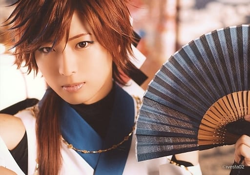 Official photo (male) / actor Tatsunari HOTTA (Sora OHARA) / Horizontal type / Bust up / Moon ...