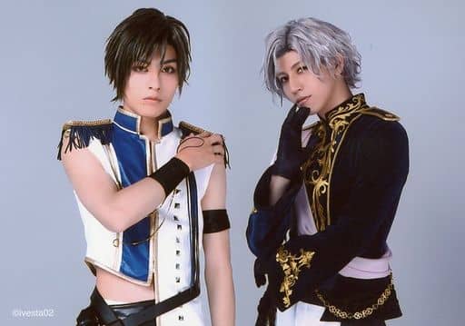 Chiyo YOSHIDA (Soji KAGURAZAKA), Reo Mitani (Ryota Sakuraba) / Horizontal, Upper body, Stage ...