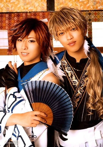 Ryusei HOTTA (Sora OHARA), Mashu Ishiwatari (Morito ARIWARA) : Shots of upper body, interior and ...