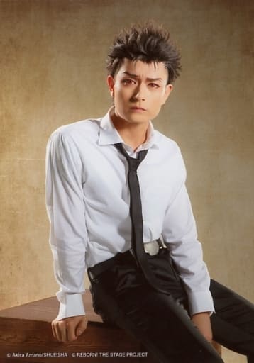 Official photo (male) / actor Kohei Hayashida (XANXUS) / Above-the-knee, Background Beige ...