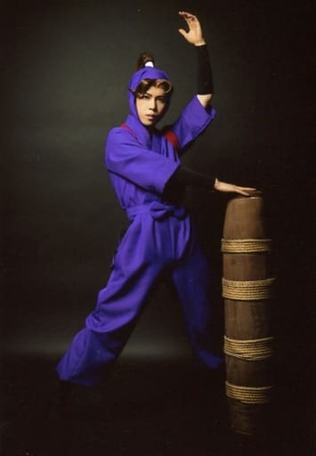 Junpei Mitsui (Mikiemon TAMURA) / Whole-body, Purple Costume, Left Hand ...