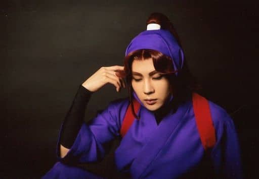 Yuta Higuchi (Hirataki Yashamaru) / horizontal type, upper body, purple ...