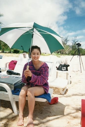 CoCo / Erika Hata / Entire body / Clothes purple / Pink / Chair sitting ...