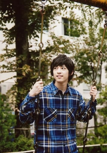 Official photo (male) Nichika Akutsu / Upper Body / Costume Blue ...