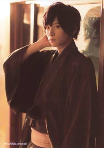 Official photo (male) / actor Yoshihiko Aramaki / Upper Body / Costume ...