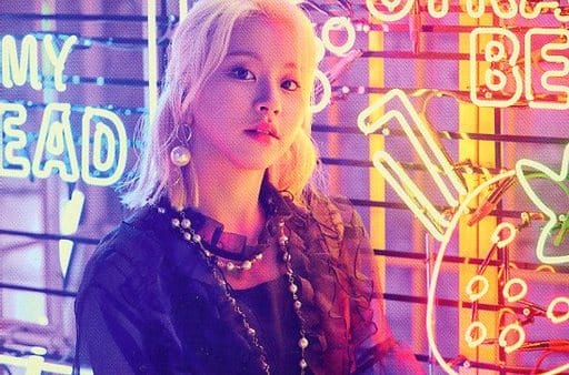 Collection Card (Female) / 「 TWICE WORLD TOUR 2019' TWICE LIGHTS' in ...