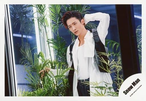 Official photo (Johnnys) / idol / Snow Man Snow Man / Hikaru Iwamoto ...