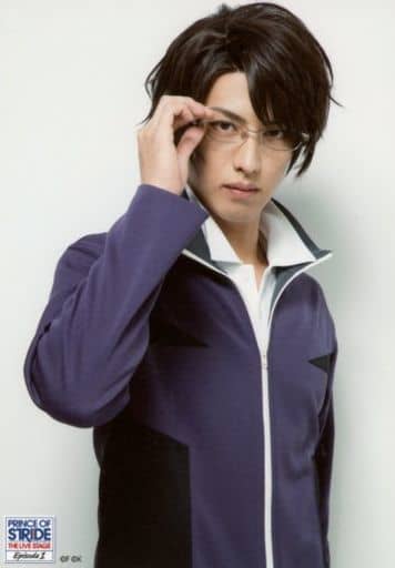 Official photo (male) / actor Yusuke Arai (Jiro 壇悠) / Upper body / Costume : Purple, White ...