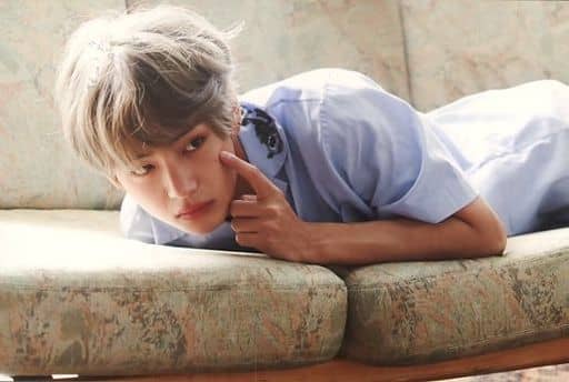 Official photo (Male) / idol / BTS BTS / V (Buoy) / Horizontal, Above ...