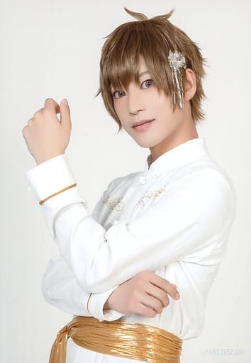 Official photo (male) / actor Ryoki MIYAMA (Kanna Tsuki-Iku) : Upper ...