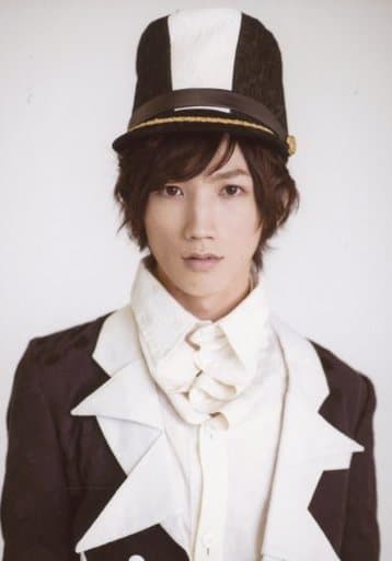 Daisuke Hirose / Upper Body / Costume Black / White / Hat / Front ...