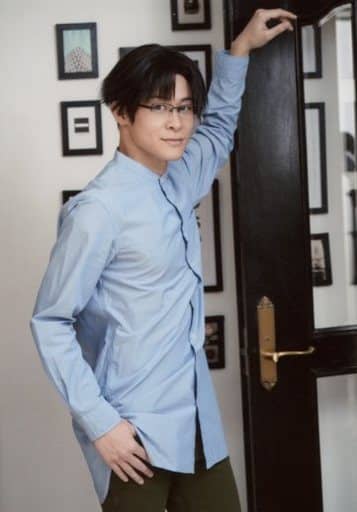 Official photo (male) / actor Yuki Fujiwara (Zhu Bajie) / Knee-high ...