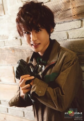 Official photo (male) / actor Yuta Higuchi (Rokuro Midorikawa) / Upper ...